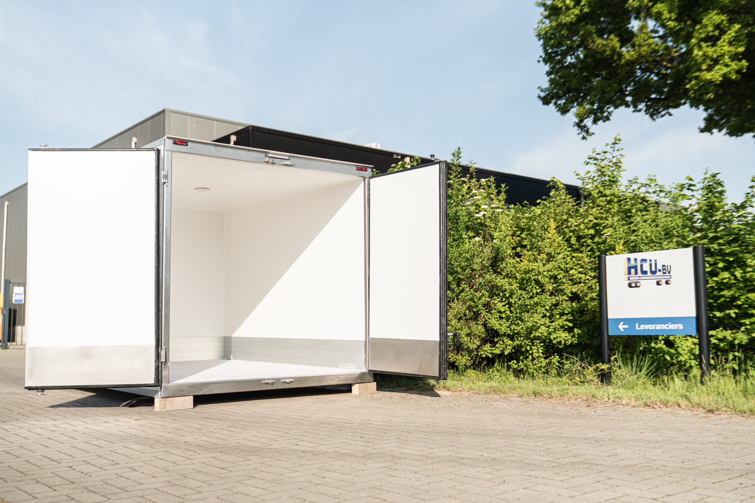 HCU-Box: Kant-en-klare Isolerende opbouw koel- en vriestransport